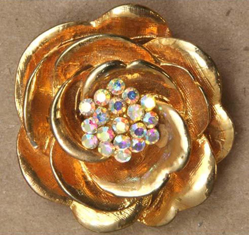 Flower Pin/Pendant Gold | Jubilee Gift Shop